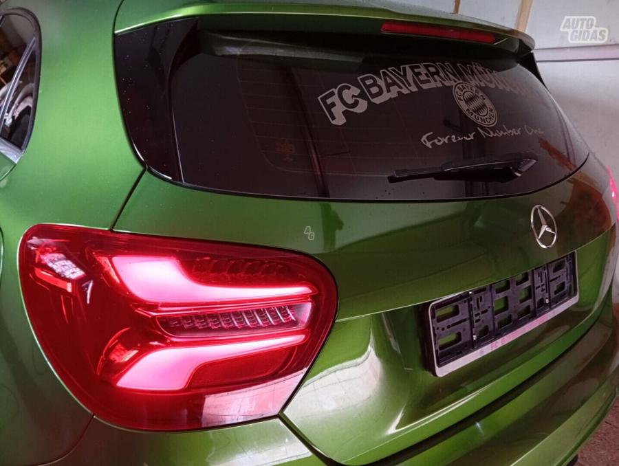 Zaļš Mercedes-Benz A 180 2015 Šauļi, ar dzinēja tilpumu 1.60 L un nobraukumu 240 tūkst. km par 11900 €, foto 12 vietnē AUTOMOTO.COM.LV