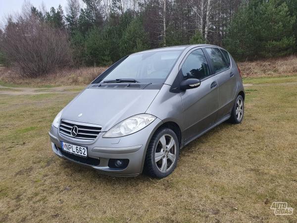 Grey Mercedes-Benz A 180 2005 in Kretinga, with an engine capacity of 2.00 L and mileage of 290 thousand km for 750 €, photo 1 on AUTOMOTO.COM.LV
