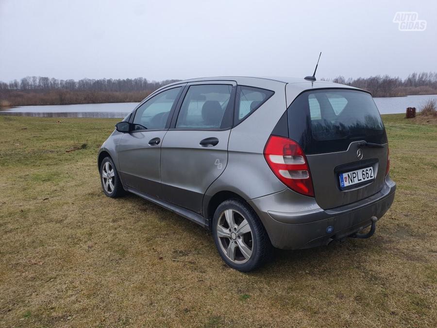 Pelēks Mercedes-Benz A 180 2005 Kretinga, ar dzinēja tilpumu 2.00 L un nobraukumu 290 tūkst. km par 750 €, foto 2 vietnē AUTOMOTO.COM.LV