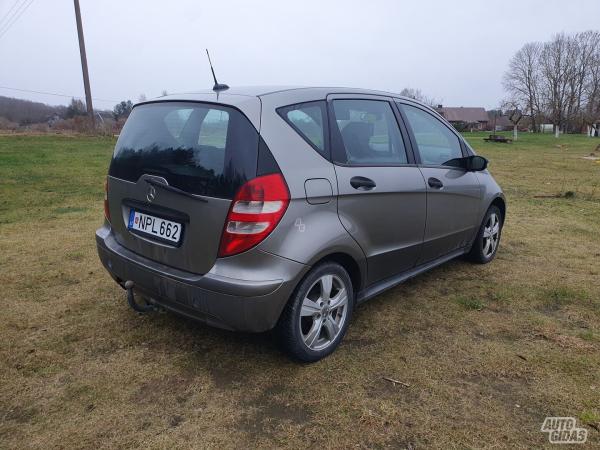 Pelēks Mercedes-Benz A 180 2005 Kretinga, ar dzinēja tilpumu 2.00 L un nobraukumu 290 tūkst. km par 750 €, foto 3 vietnē AUTOMOTO.COM.LV