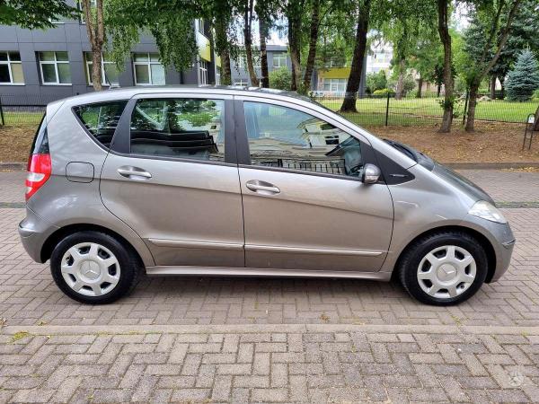Pelēks Mercedes-Benz A 180 2005 Jonava, ar dzinēja tilpumu 2.00 L un nobraukumu 415 tūkst. km par 1999 €, foto 7 vietnē AUTOMOTO.COM.LV