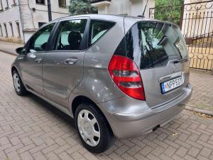 Pelēks Mercedes-Benz A 180 2005 Jonava, ar dzinēja tilpumu 2.00 L un nobraukumu 415 tūkst. km par 1999 €, foto 13 vietnē AUTOMOTO.COM.LV