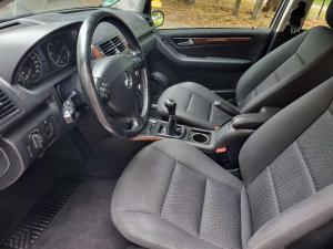 Pelēks Mercedes-Benz A 180 2005 Jonava, ar dzinēja tilpumu 2.00 L un nobraukumu 415 tūkst. km par 1999 €, foto 20 vietnē AUTOMOTO.COM.LV