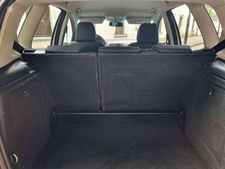 Pelēks Mercedes-Benz A 180 2005 Jonava, ar dzinēja tilpumu 2.00 L un nobraukumu 415 tūkst. km par 1999 €, foto 24 vietnē AUTOMOTO.COM.LV