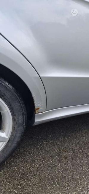 Pelēks Mercedes-Benz A 180 2005 Pakruojis, ar dzinēja tilpumu 1.99 L un nobraukumu 242 tūkst. km par 1400 €, foto 5 vietnē AUTOMOTO.COM.LV