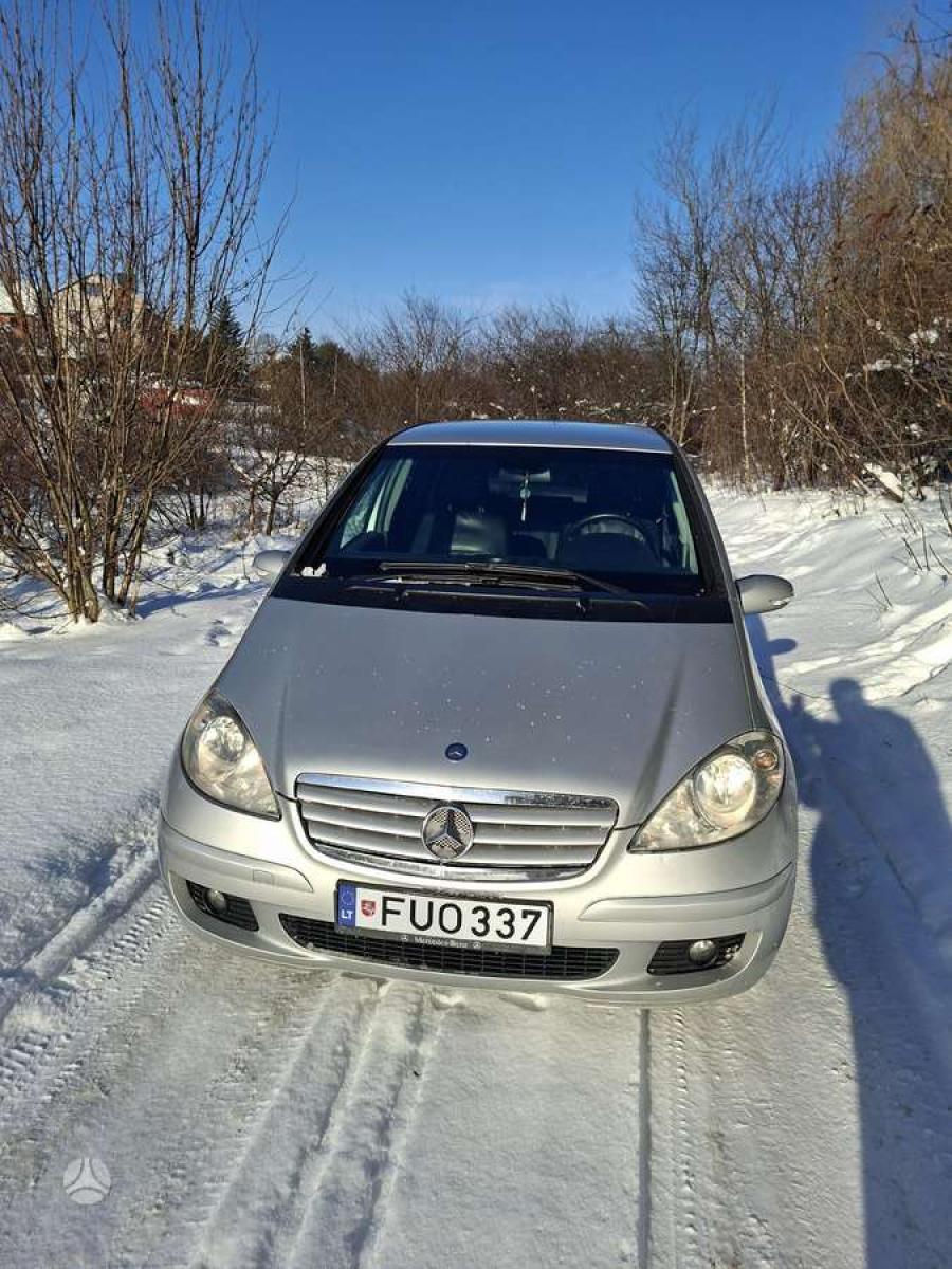 Grey Mercedes-Benz A 180 2006 in Vilnius, with an engine capacity of 1.99 L and mileage of 261 thousand km for 1250 €, photo 1 on AUTOMOTO.COM.LV