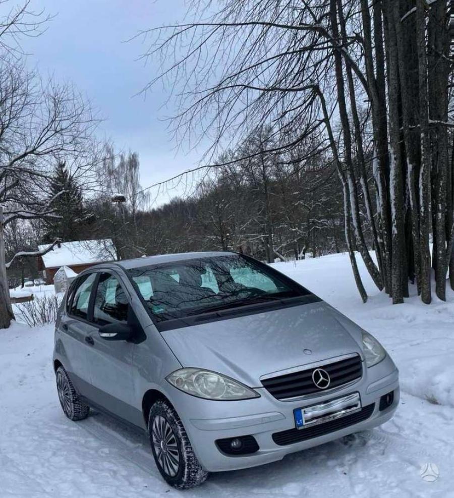 Grey Mercedes-Benz A 180 2006 in Ignalina, with an engine capacity of 1.99 L and mileage of 333 thousand km for 2250 €, photo 2 on AUTOMOTO.COM.LV