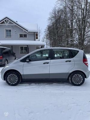 Grey Mercedes-Benz A 180 2006 in Ignalina, with an engine capacity of 1.99 L and mileage of 333 thousand km for 2250 €, photo 7 on AUTOMOTO.COM.LV