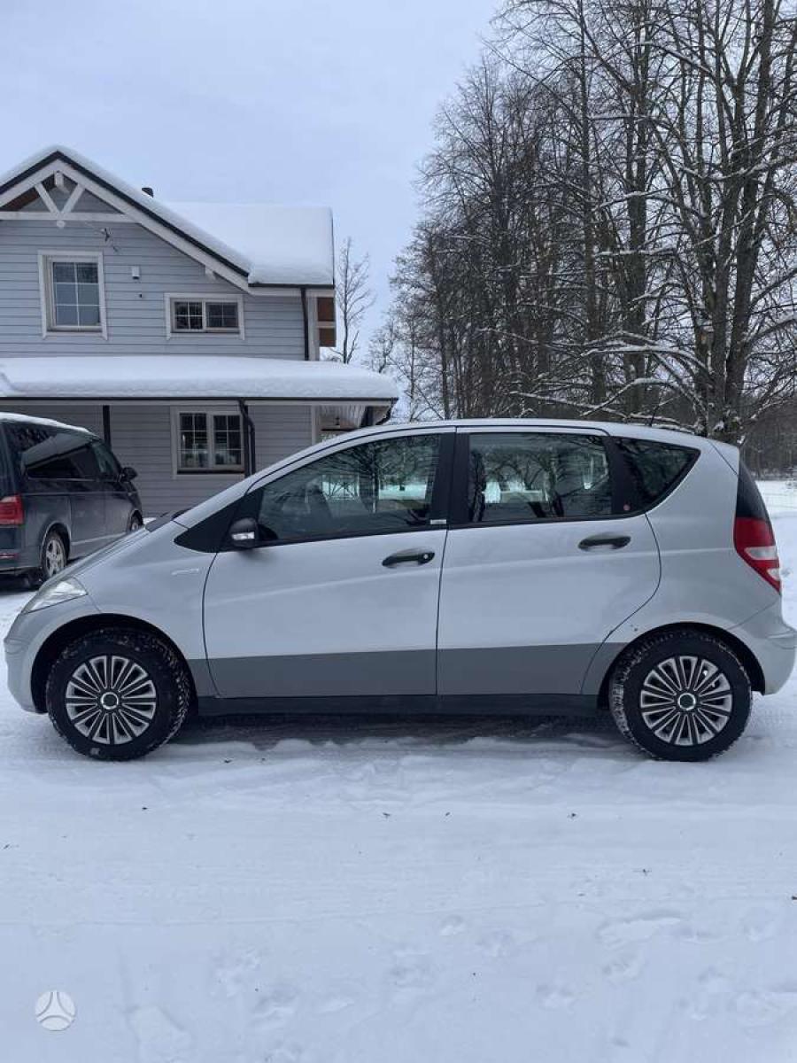 Grey Mercedes-Benz A 180 2006 in Ignalina, with an engine capacity of 1.99 L and mileage of 333 thousand km for 2250 €, photo 7 on AUTOMOTO.COM.LV