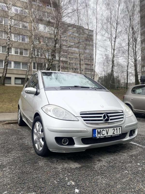 Grey Mercedes-Benz A 180 2006 in Vilnius, with an engine capacity of 2.00 L and mileage of 255 thousand km for 1950 €, photo 3 on AUTOMOTO.COM.LV