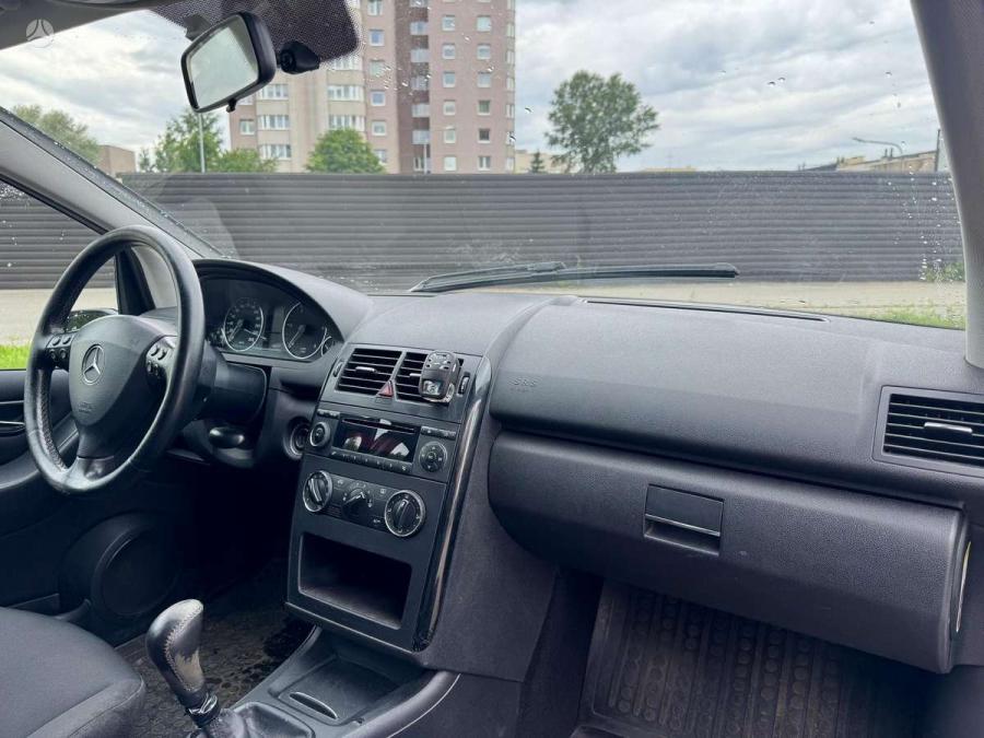 Grey Mercedes-Benz A 180 2006 in Panevezys, with an engine capacity of 1.99 L and mileage of 237 thousand km for 600 €, photo 11 on AUTOMOTO.COM.LV