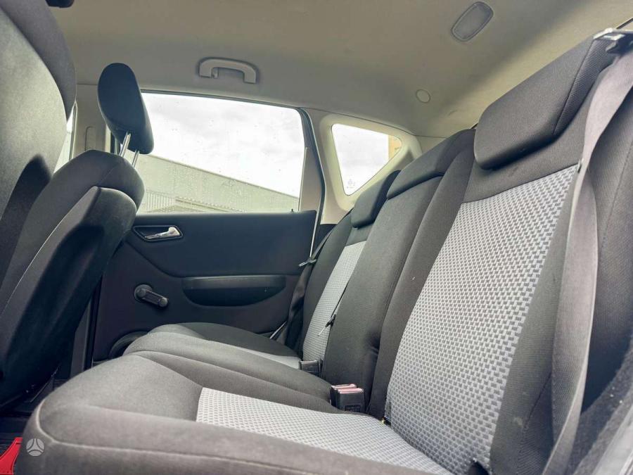 Grey Mercedes-Benz A 180 2006 in Panevezys, with an engine capacity of 1.99 L and mileage of 237 thousand km for 600 €, photo 14 on AUTOMOTO.COM.LV