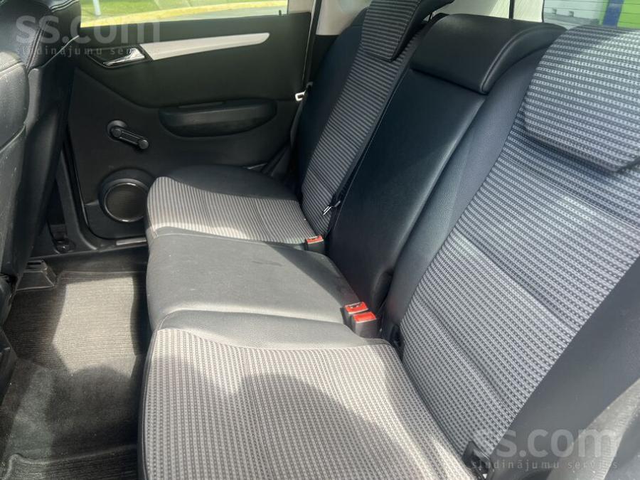 Pelēks Mercedes-Benz A 180 2006 Rīga, ar dzinēja tilpumu 2.00 L un nobraukumu 241 tūkst. km par 1350 €, foto 6 vietnē AUTOMOTO.COM.LV
