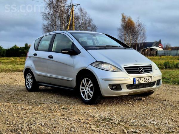 Grey Mercedes-Benz A 180 2007 in Riga, with an engine capacity of 2.00 L and mileage of 208 thousand km for 2099 €, photo 3 on AUTOMOTO.COM.LV