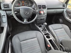 Pelēks Mercedes-Benz A 180 2007 Rīga, ar dzinēja tilpumu 2.00 L un nobraukumu 208 tūkst. km par 1600 €, foto 12 vietnē AUTOMOTO.COM.LV