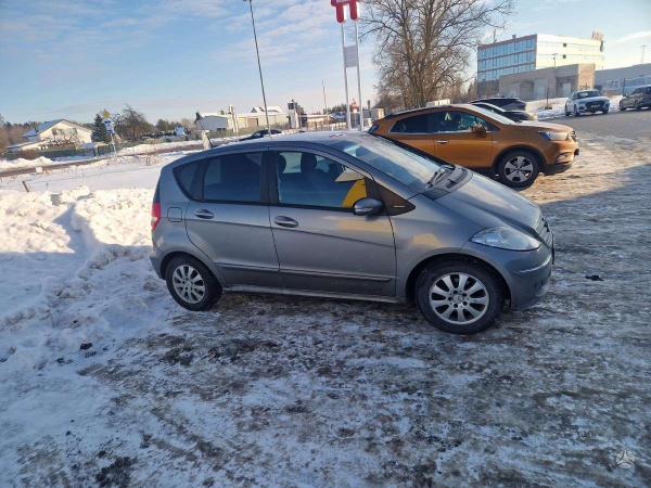 Grey Mercedes-Benz A 180 2007 in Vilnius, with an engine capacity of 1.99 L and mileage of 154 thousand km for 2000 €, photo 3 on AUTOMOTO.COM.LV