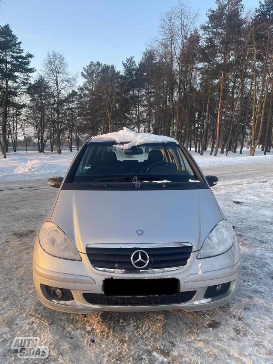 Pelēks Mercedes-Benz A 180 2008 Panevēža, ar dzinēja tilpumu 2.00 L un nobraukumu 167 tūkst. km par 3800 €, foto 2 vietnē AUTOMOTO.COM.LV