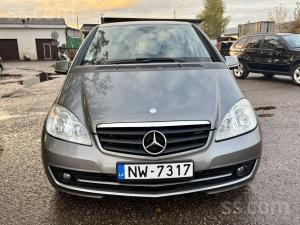 Pelēks Mercedes-Benz A 180 2008 Rīga, ar dzinēja tilpumu 2.00 L un nobraukumu 0 tūkst. km par 2650 €, foto 4 vietnē AUTOMOTO.COM.LV