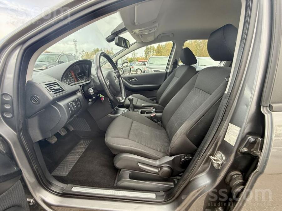 Pelēks Mercedes-Benz A 180 2008 Rīga, ar dzinēja tilpumu 2.00 L un nobraukumu 0 tūkst. km par 2650 €, foto 8 vietnē AUTOMOTO.COM.LV