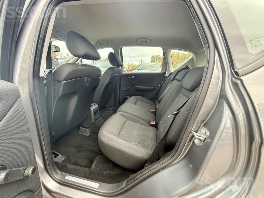 Pelēks Mercedes-Benz A 180 2008 Rīga, ar dzinēja tilpumu 2.00 L un nobraukumu 0 tūkst. km par 2650 €, foto 16 vietnē AUTOMOTO.COM.LV