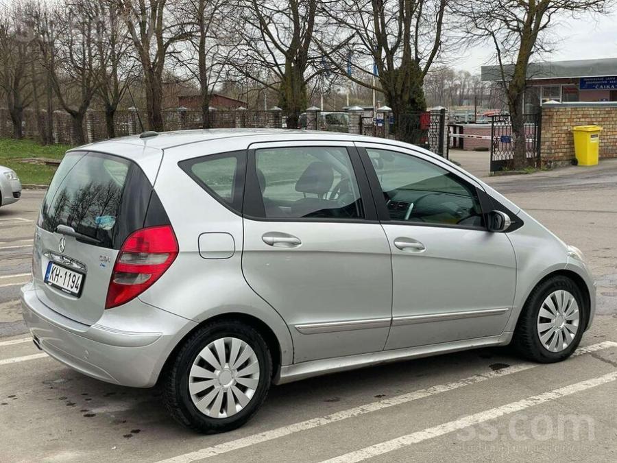 Pelēks Mercedes-Benz A 180 2008 Liepāja, ar dzinēja tilpumu 2.00 L un nobraukumu 363 tūkst. km par 2100 €, foto 3 vietnē AUTOMOTO.COM.LV