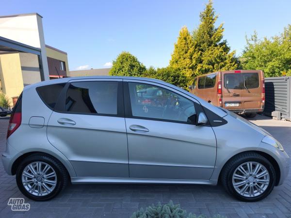 Grey Mercedes-Benz A 180 2009 in Marijampole, with an engine capacity of 2.00 L and mileage of 128 thousand km for 4950 €, photo 4 on AUTOMOTO.COM.LV