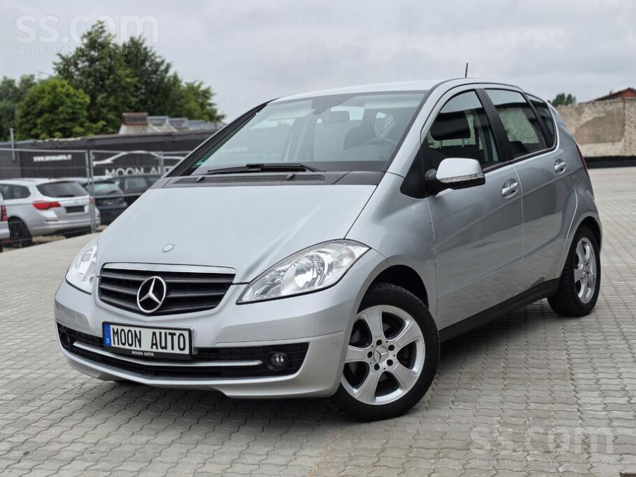 Pelēks Mercedes-Benz A 180 2009 Liepāja, ar dzinēja tilpumu 2.00 L un nobraukumu 179 tūkst. km par 3290 €, foto 1 vietnē AUTOMOTO.COM.LV