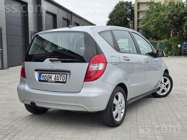 Grey Mercedes-Benz A 180 2009 in Liepaja, with an engine capacity of 2.00 L and mileage of 179 thousand km for 3290 €, photo 2 on AUTOMOTO.COM.LV