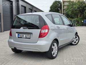 Pelēks Mercedes-Benz A 180 2009 Liepāja, ar dzinēja tilpumu 2.00 L un nobraukumu 179 tūkst. km par 3290 €, foto 3 vietnē AUTOMOTO.COM.LV