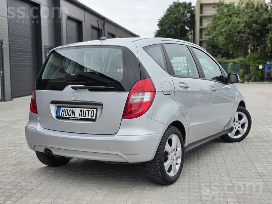 Pelēks Mercedes-Benz A 180 2009 Liepāja, ar dzinēja tilpumu 2.00 L un nobraukumu 179 tūkst. km par 3290 €, foto 3 vietnē AUTOMOTO.COM.LV