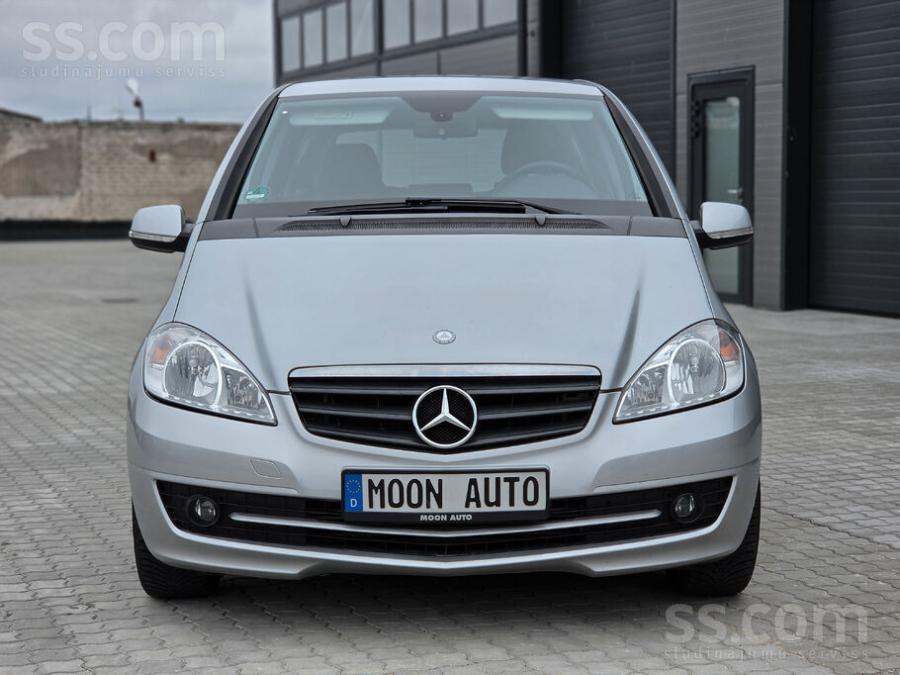 Pelēks Mercedes-Benz A 180 2009 Liepāja, ar dzinēja tilpumu 2.00 L un nobraukumu 179 tūkst. km par 3290 €, foto 4 vietnē AUTOMOTO.COM.LV