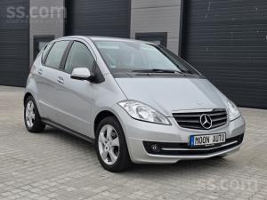 Pelēks Mercedes-Benz A 180 2009 Liepāja, ar dzinēja tilpumu 2.00 L un nobraukumu 179 tūkst. km par 3290 €, foto 5 vietnē AUTOMOTO.COM.LV