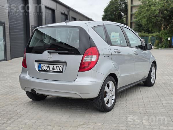 Grey Mercedes-Benz A 180 2009 in Liepaja, with an engine capacity of 2.00 L and mileage of 179 thousand km for 3290 €, photo 6 on AUTOMOTO.COM.LV