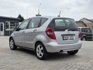 Pelēks Mercedes-Benz A 180 2009 Liepāja, ar dzinēja tilpumu 2.00 L un nobraukumu 179 tūkst. km par 3290 €, foto 9 vietnē AUTOMOTO.COM.LV