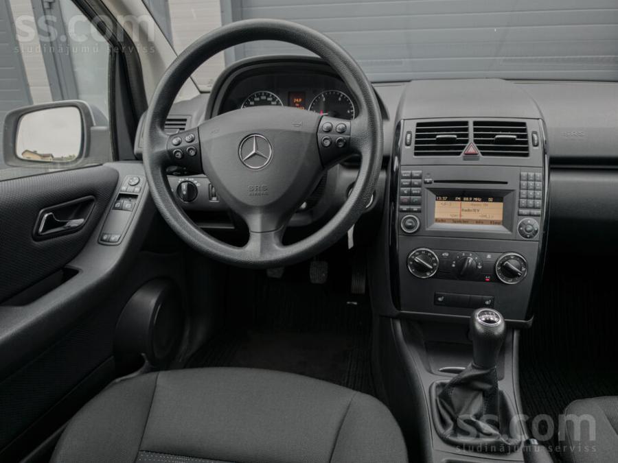 Pelēks Mercedes-Benz A 180 2009 Liepāja, ar dzinēja tilpumu 2.00 L un nobraukumu 179 tūkst. km par 3290 €, foto 12 vietnē AUTOMOTO.COM.LV