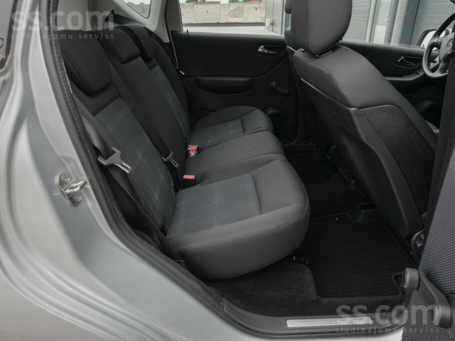 Pelēks Mercedes-Benz A 180 2009 Liepāja, ar dzinēja tilpumu 2.00 L un nobraukumu 179 tūkst. km par 3290 €, foto 14 vietnē AUTOMOTO.COM.LV