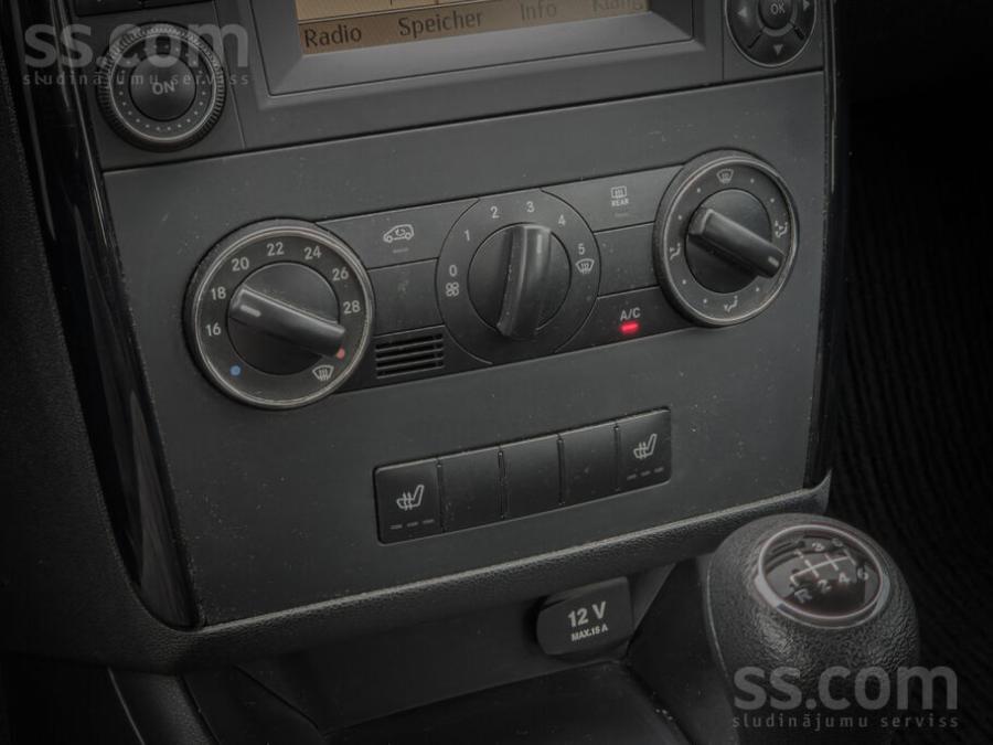Pelēks Mercedes-Benz A 180 2009 Liepāja, ar dzinēja tilpumu 2.00 L un nobraukumu 179 tūkst. km par 3290 €, foto 24 vietnē AUTOMOTO.COM.LV