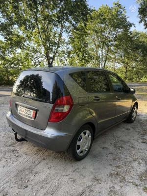 Grey Mercedes-Benz A 180 2010 in Marijampole, with an engine capacity of 2.00 L and mileage of 340 thousand km for 2400 €, photo 5 on AUTOMOTO.COM.LV