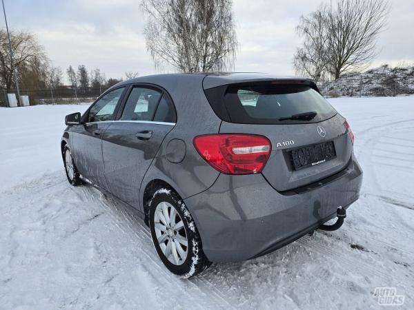 Grey Mercedes-Benz A 180 2012 in Marijampole, with an engine capacity of 1.60 L and mileage of 226 thousand km for 7600 €, photo 4 on AUTOMOTO.COM.LV