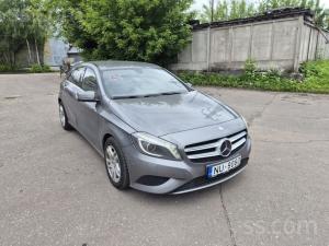 Pelēks Mercedes-Benz A 180 2012 Rīga, ar dzinēja tilpumu 1.80 L un nobraukumu 226 tūkst. km par 8490 €, foto 3 vietnē AUTOMOTO.COM.LV