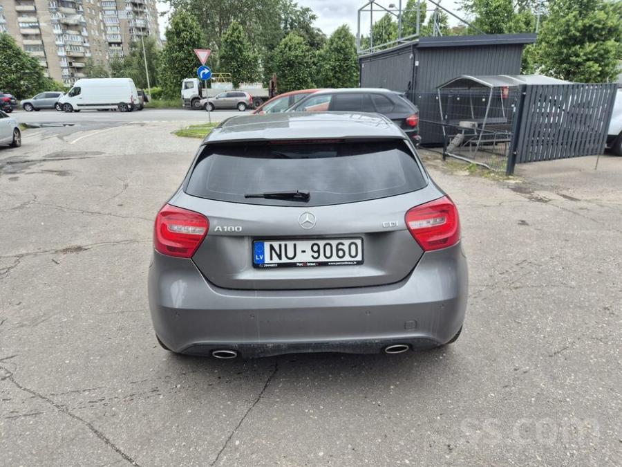 Pelēks Mercedes-Benz A 180 2012 Rīga, ar dzinēja tilpumu 1.80 L un nobraukumu 226 tūkst. km par 8490 €, foto 8 vietnē AUTOMOTO.COM.LV