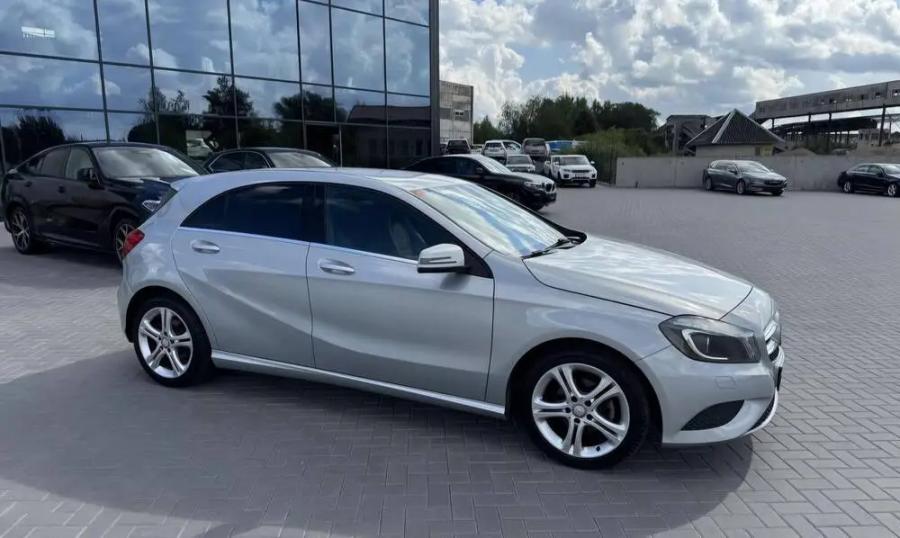 Grey Mercedes-Benz A 180 2012 in Telschi, with an engine capacity of 1.50 L and mileage of 229 thousand km for 6290 €, photo 3 on AUTOMOTO.COM.LV
