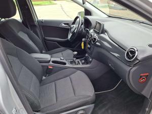 Grey Mercedes-Benz A 180 2012 in Ukmerge, with an engine capacity of 1.60 L and mileage of 255 thousand km for 4950 €, photo 12 on AUTOMOTO.COM.LV