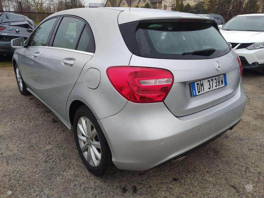 Grey Mercedes-Benz A 180 2013 in Panevezys, with an engine capacity of 1.46 L and mileage of 286 thousand km for 6999 €, photo 11 on AUTOMOTO.COM.LV