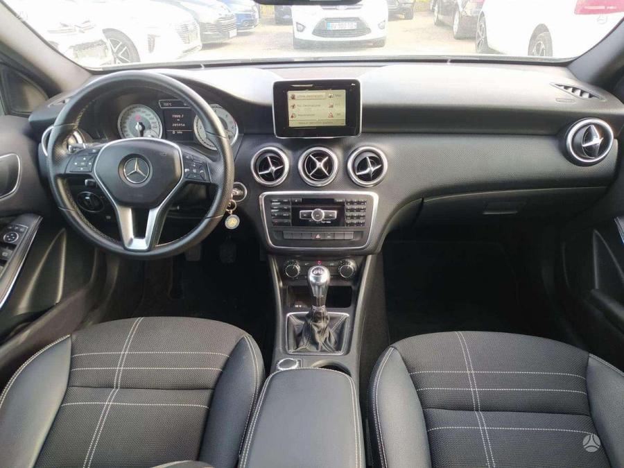 Grey Mercedes-Benz A 180 2013 in Panevezys, with an engine capacity of 1.46 L and mileage of 286 thousand km for 6999 €, photo 15 on AUTOMOTO.COM.LV