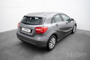 Pelēks Mercedes-Benz A 180 2013 Tallina, ar dzinēja tilpumu 1.50 L un nobraukumu 111 tūkst. km par 10699 €, foto 5 vietnē AUTOMOTO.COM.LV