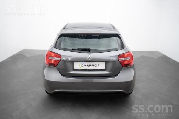 Pelēks Mercedes-Benz A 180 2013 Tallina, ar dzinēja tilpumu 1.50 L un nobraukumu 111 tūkst. km par 10699 €, foto 5 vietnē AUTOMOTO.COM.LV