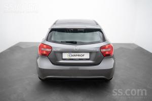 Pelēks Mercedes-Benz A 180 2013 Tallina, ar dzinēja tilpumu 1.50 L un nobraukumu 111 tūkst. km par 10699 €, foto 6 vietnē AUTOMOTO.COM.LV