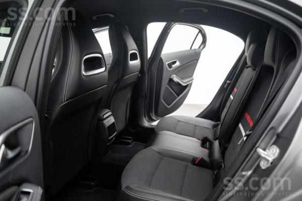 Pelēks Mercedes-Benz A 180 2013 Tallina, ar dzinēja tilpumu 1.50 L un nobraukumu 111 tūkst. km par 10699 €, foto 8 vietnē AUTOMOTO.COM.LV