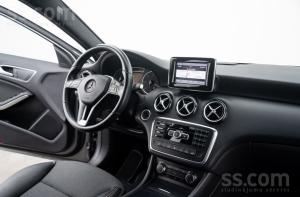 Pelēks Mercedes-Benz A 180 2013 Tallina, ar dzinēja tilpumu 1.50 L un nobraukumu 111 tūkst. km par 10699 €, foto 12 vietnē AUTOMOTO.COM.LV